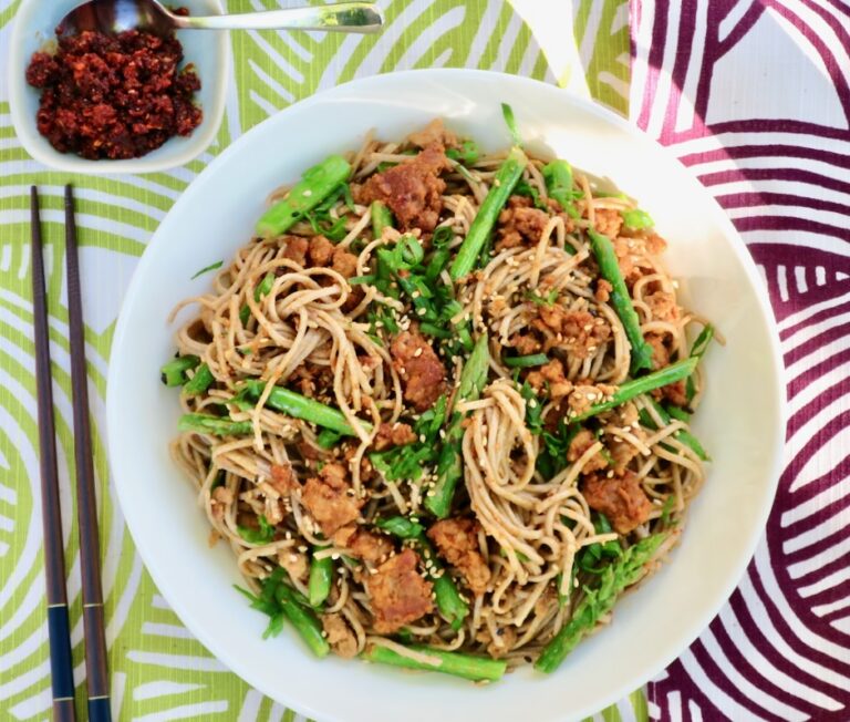 Pork and Asparagus Soba - My Lilikoi Kitchen