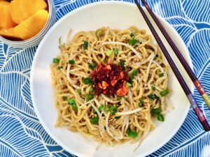 Dry Mein with Crunchy Bean Sprouts & Chili Crisp - My Lilikoi Kitchen
